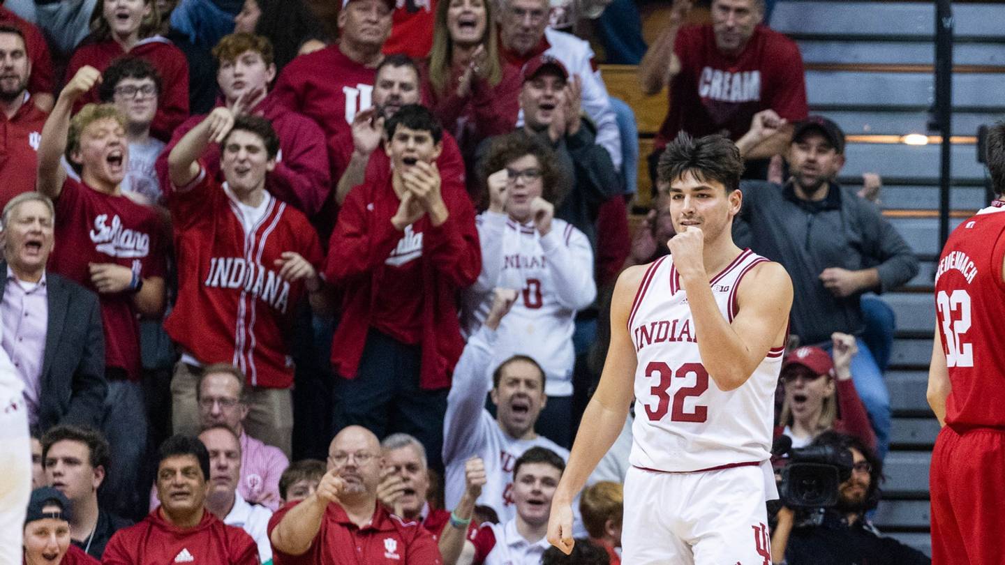 WATCH: A Trey For Indiana Basketball's Trey Galloway - Sports ...