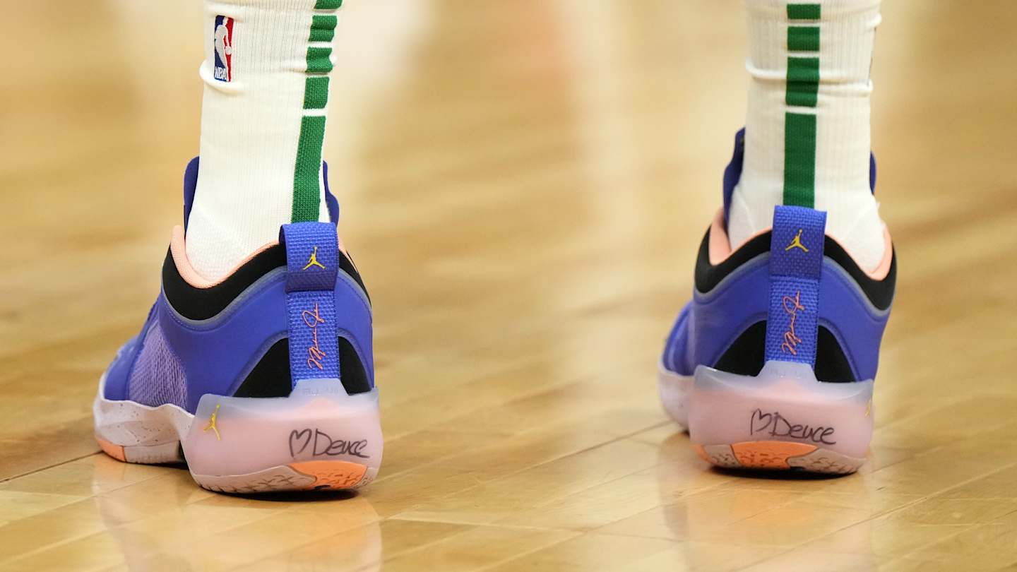 Duke basketball great falls from top of MVP Ladder - Sports Illustrated ...