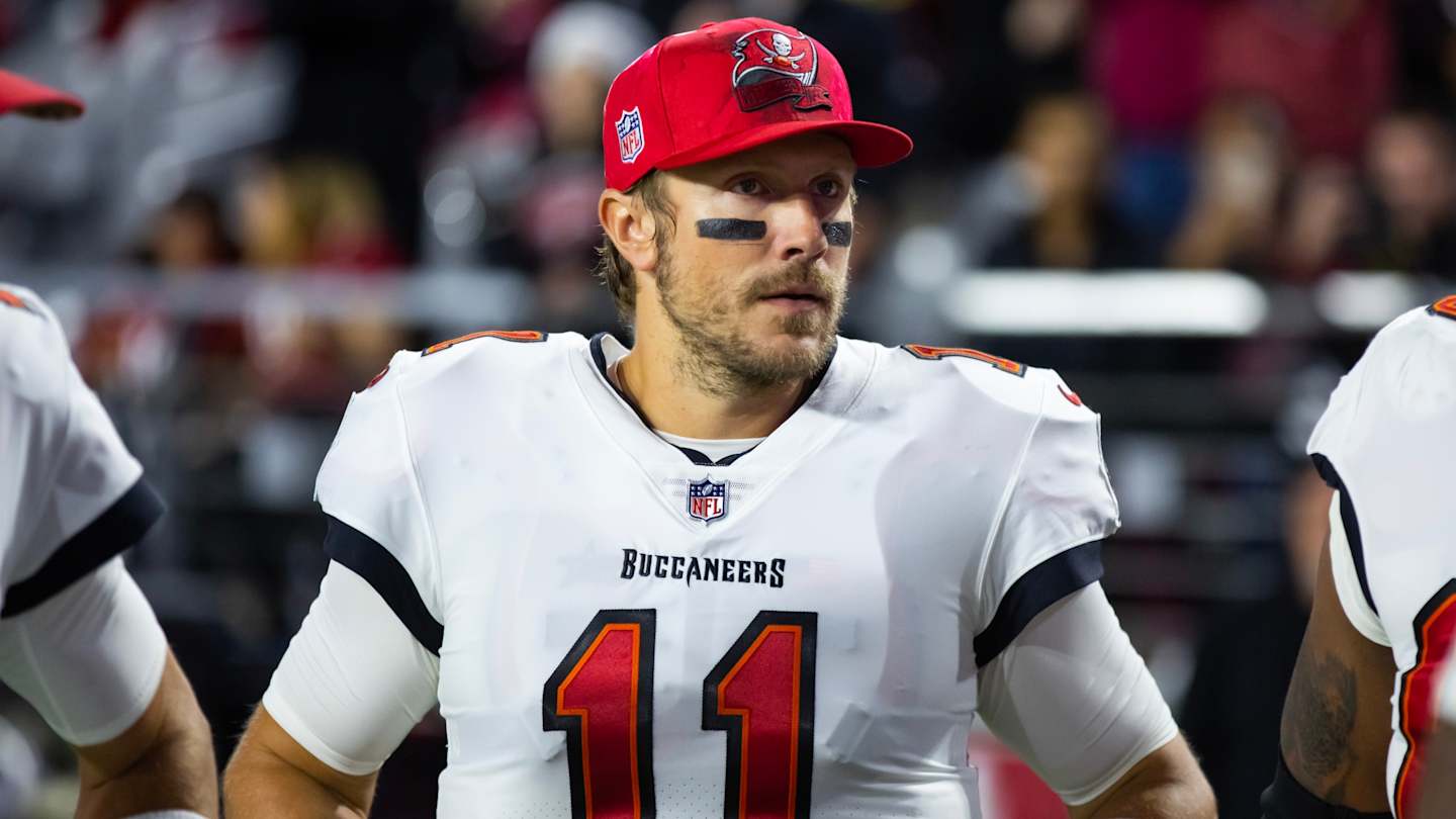 Buccaneers’ Blaine Gabbert Helped Rescue Family From Sinking Helicopter ...