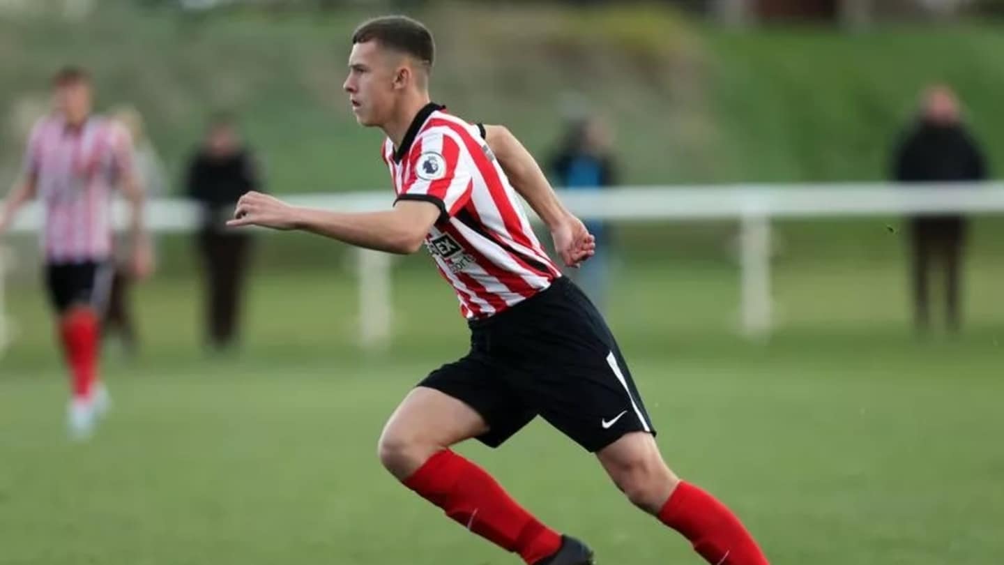 Sunderland name two top academy youngsters in squad to face Blackpool ...