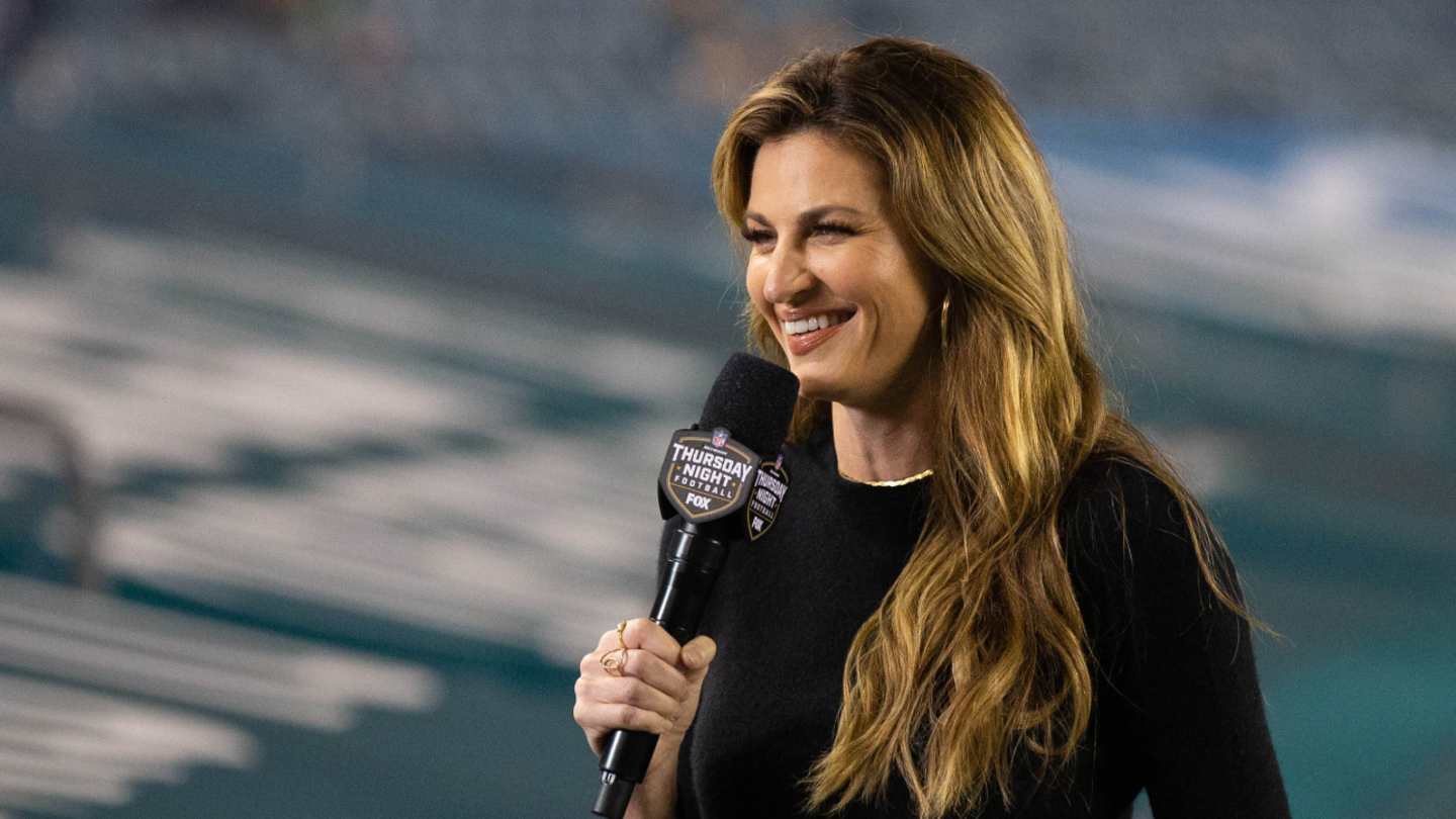 Erin Andrews Explains Why She’s ‘Obsessed’ With Brian Daboll - Sports ...