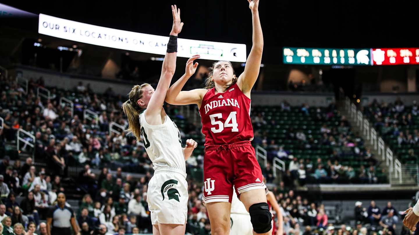 Mackenzie Holmes Named Co-Big Ten Player of the Week - Sports ...
