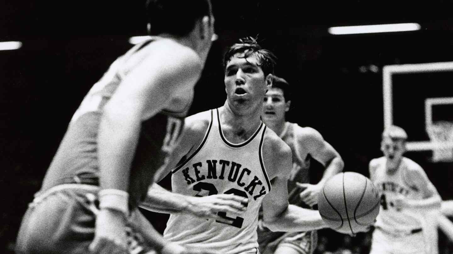 Kentucky to Retire Mike Pratt's Jersey in Rupp Arena Rafters - Sports ...