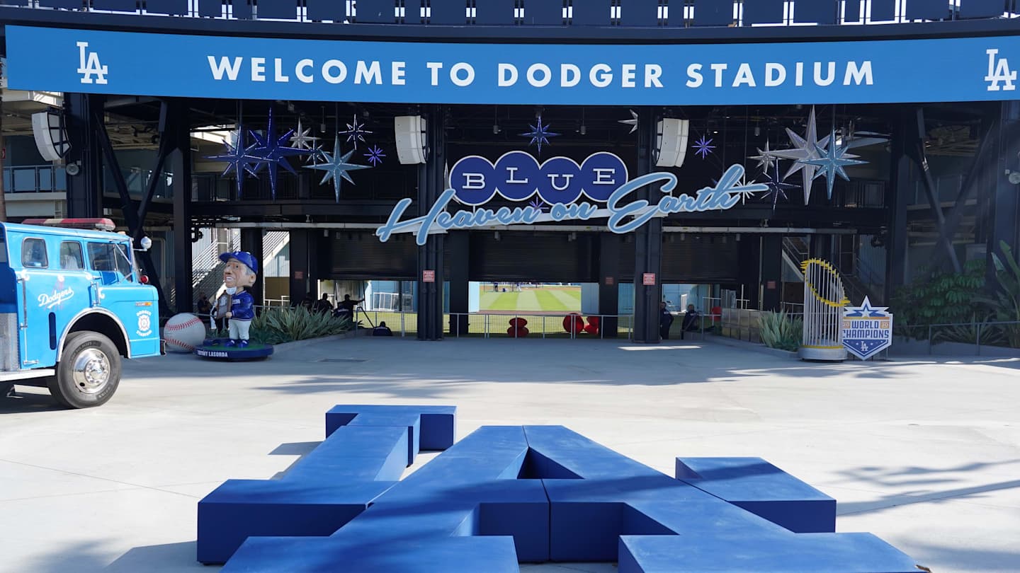 Dodgers: FanFest Finally Returning to Dodger Stadium for 2023 - Inside ...