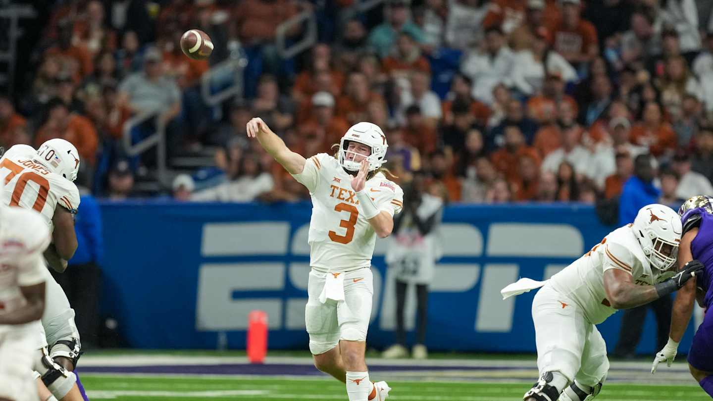 'Intentional': Steve Sarkisian Raves About Improvements of Texas Longhorns QB Quinn Ewers ...