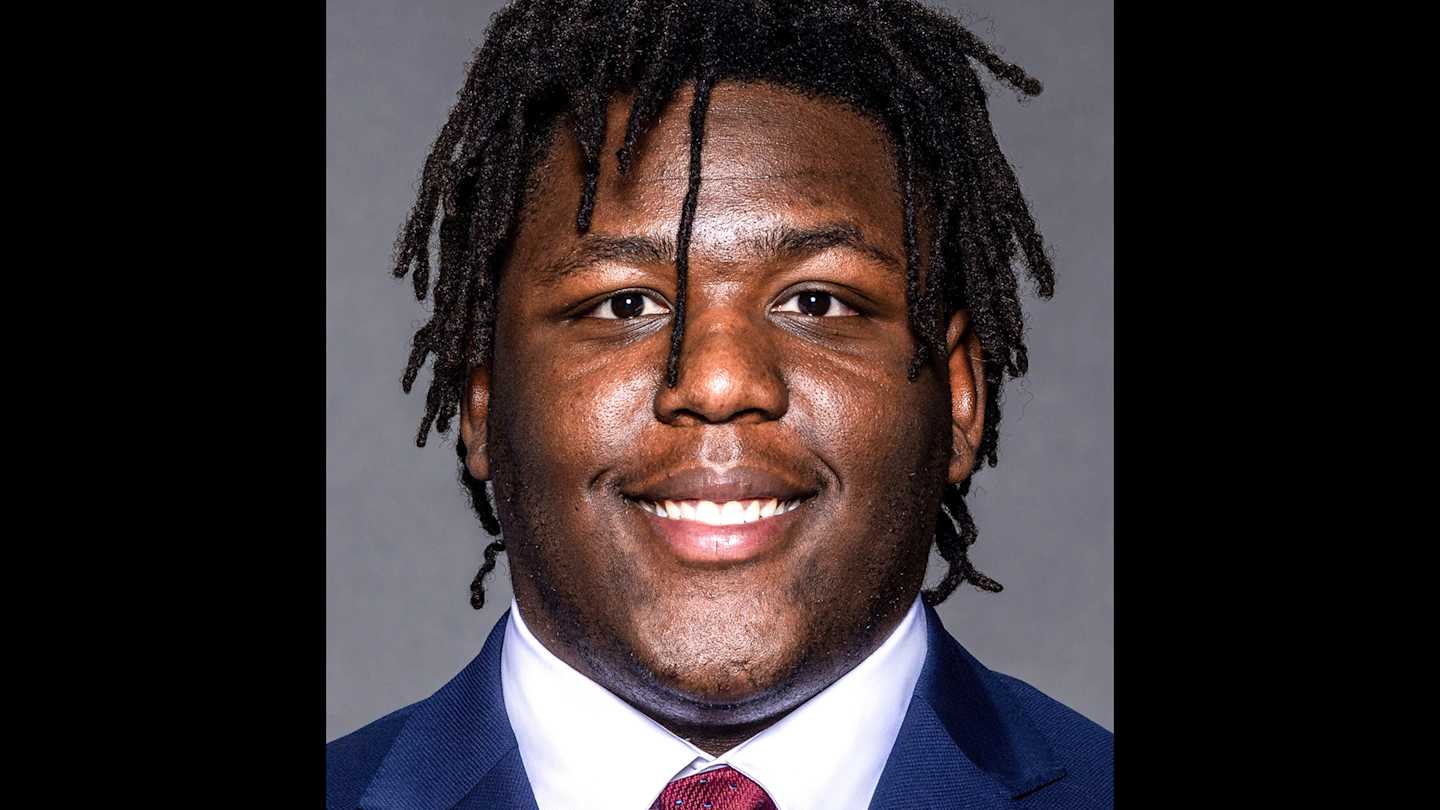 Official: Oklahoma Offensive Lineman Enters Transfer Portal - Sports ...