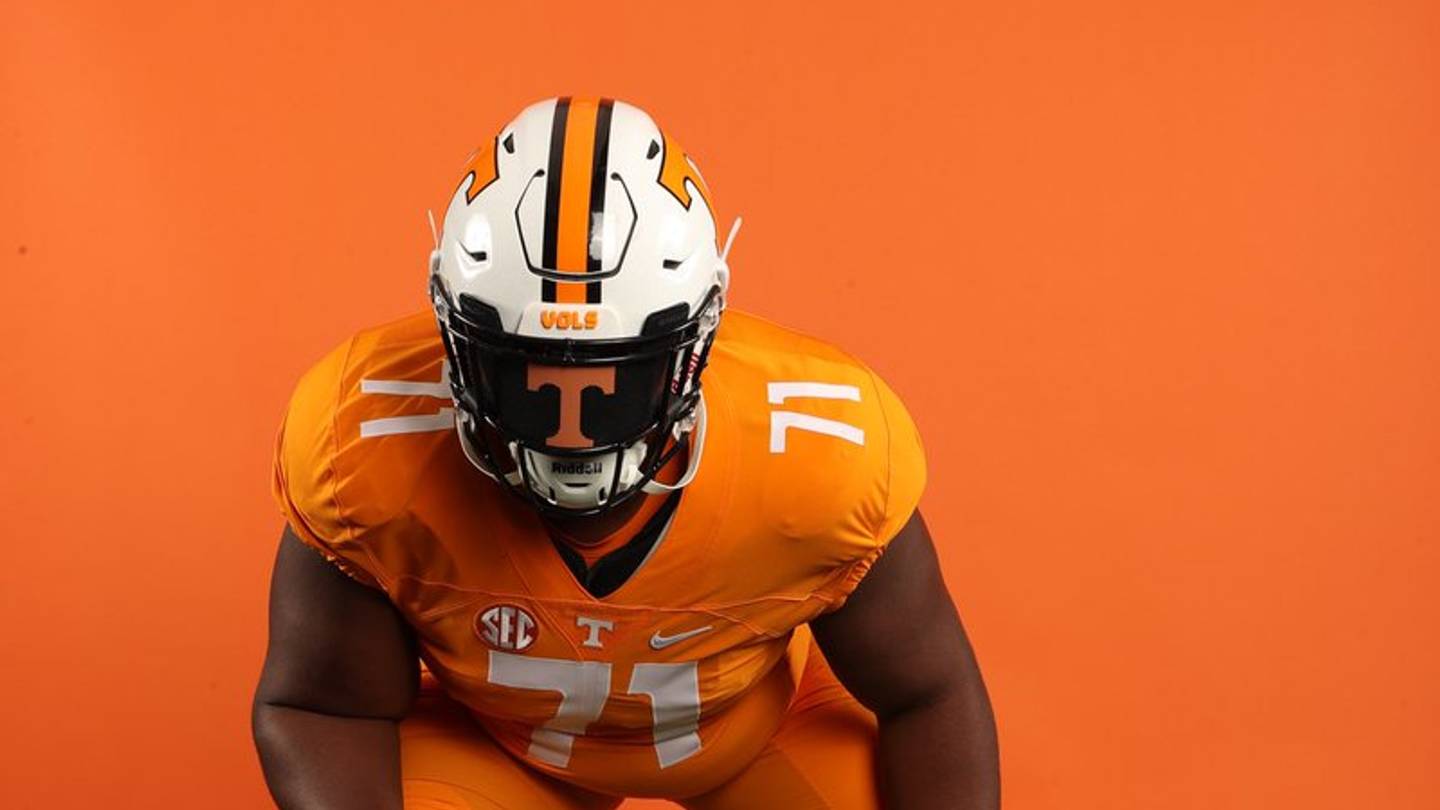 Daniel Calhoun Narrows Recruitment, Includes Tennessee Football ...