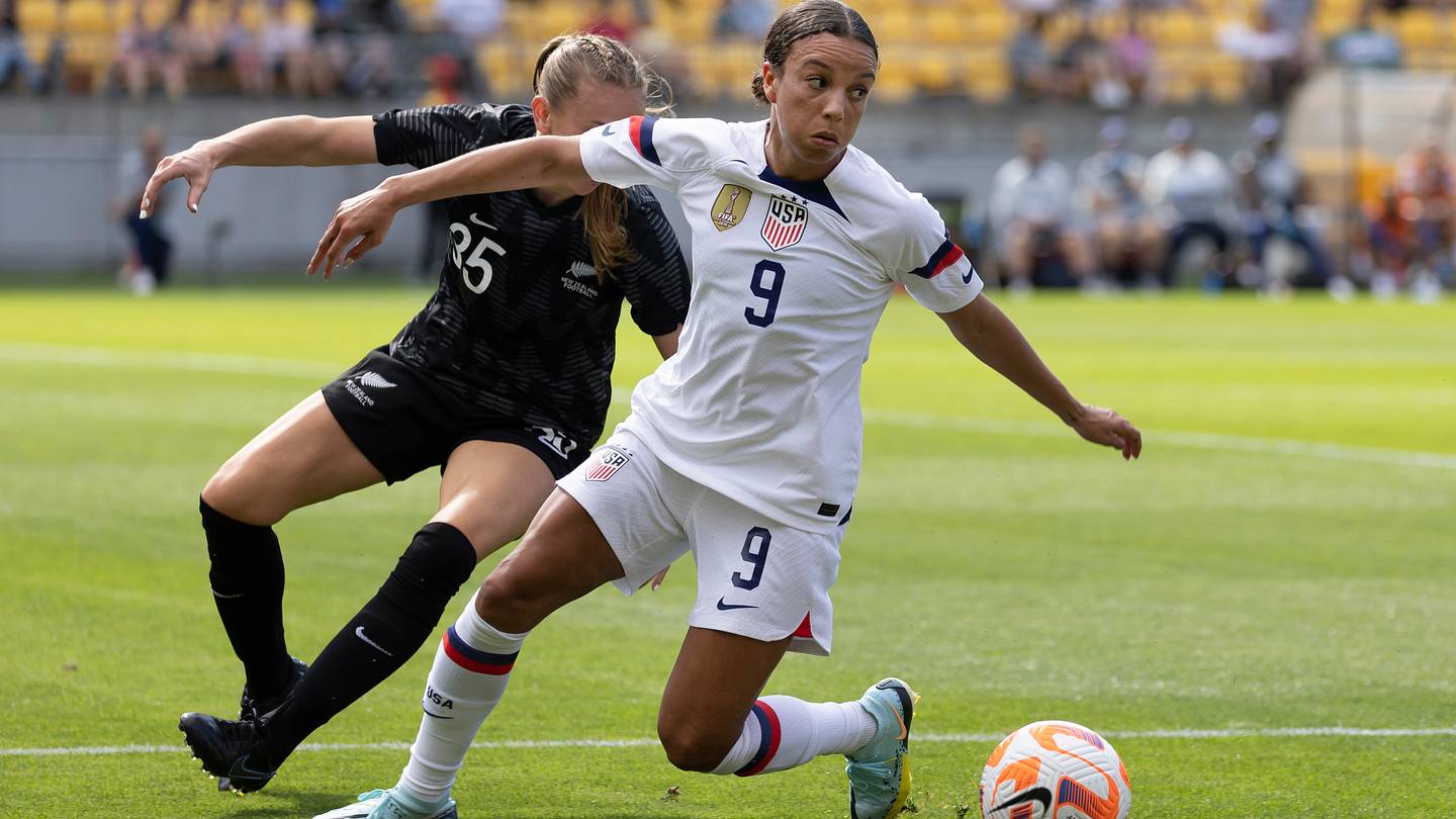 USWNT-New Zealand: Mallory Swanson’s two goals lift U.S. to win ...