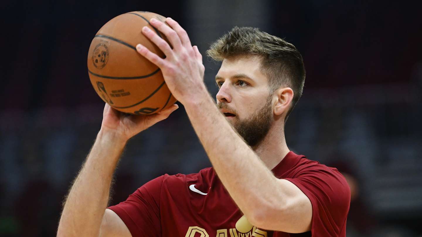 Dean Wade Planning To Make Return To Cavs Against Bucks - Sports ...