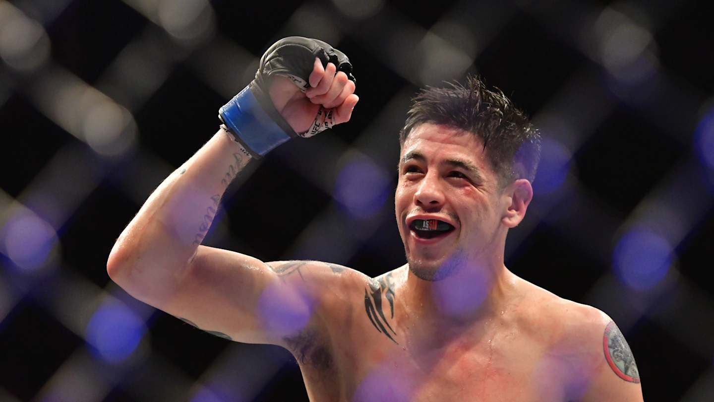 El zurdazo con el que Brandon Moreno se coronó campeón mosca de la UFC ...