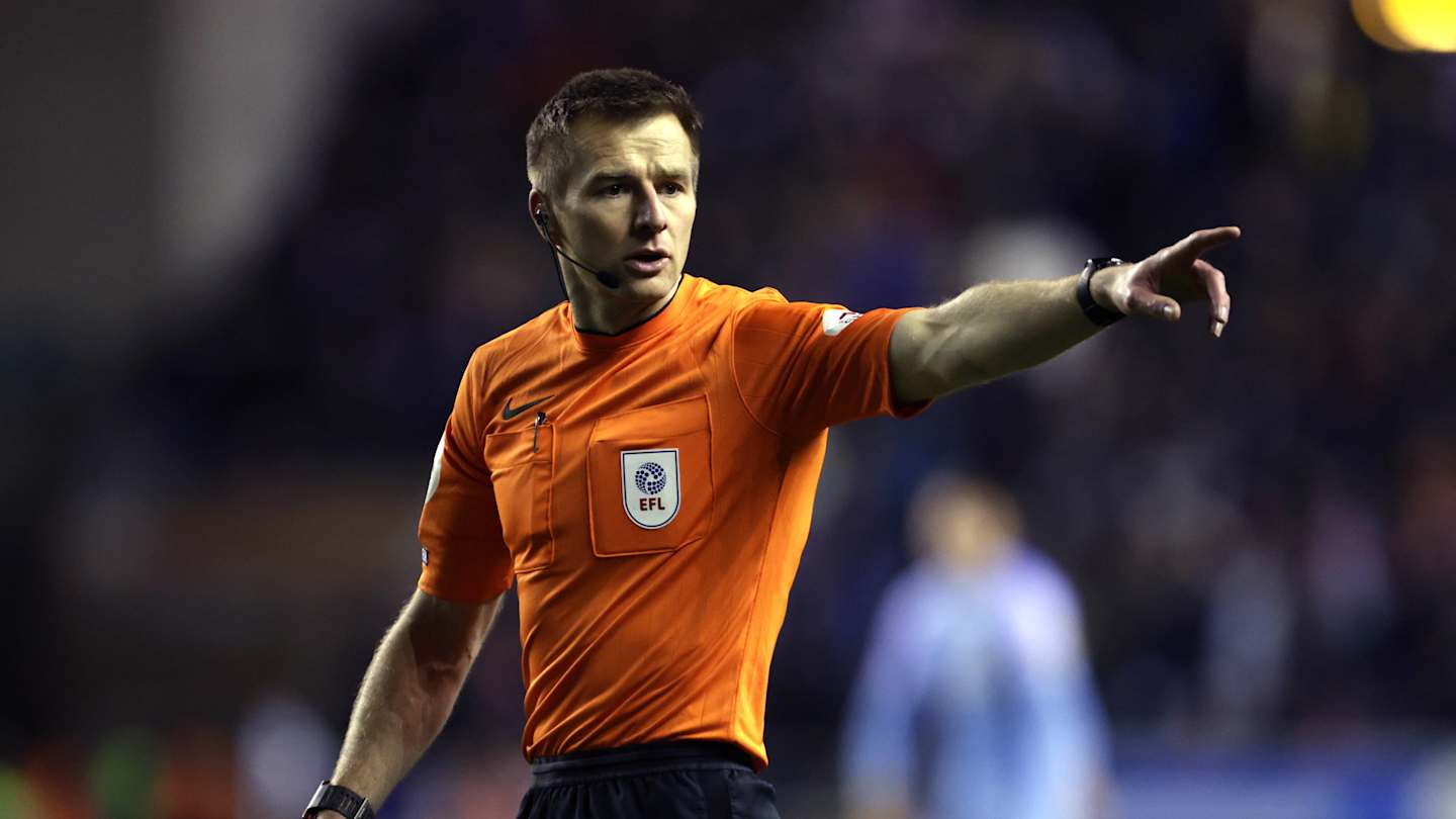 Fulham vs Sunderland: Full referee and VAR details - Sports Illustrated ...