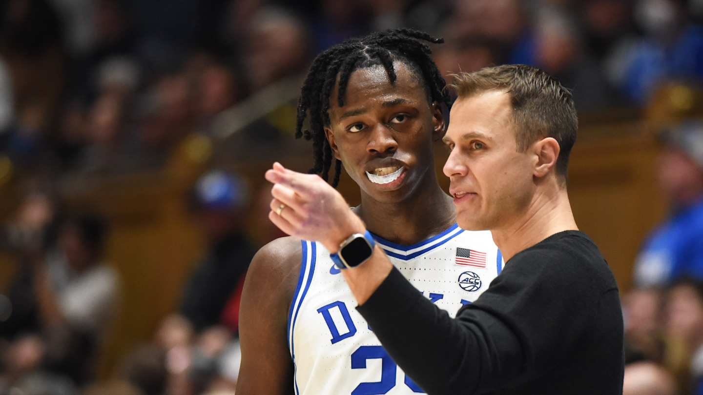 Duke Basketball Starting Forward Out With Knee Injury - Sports ...