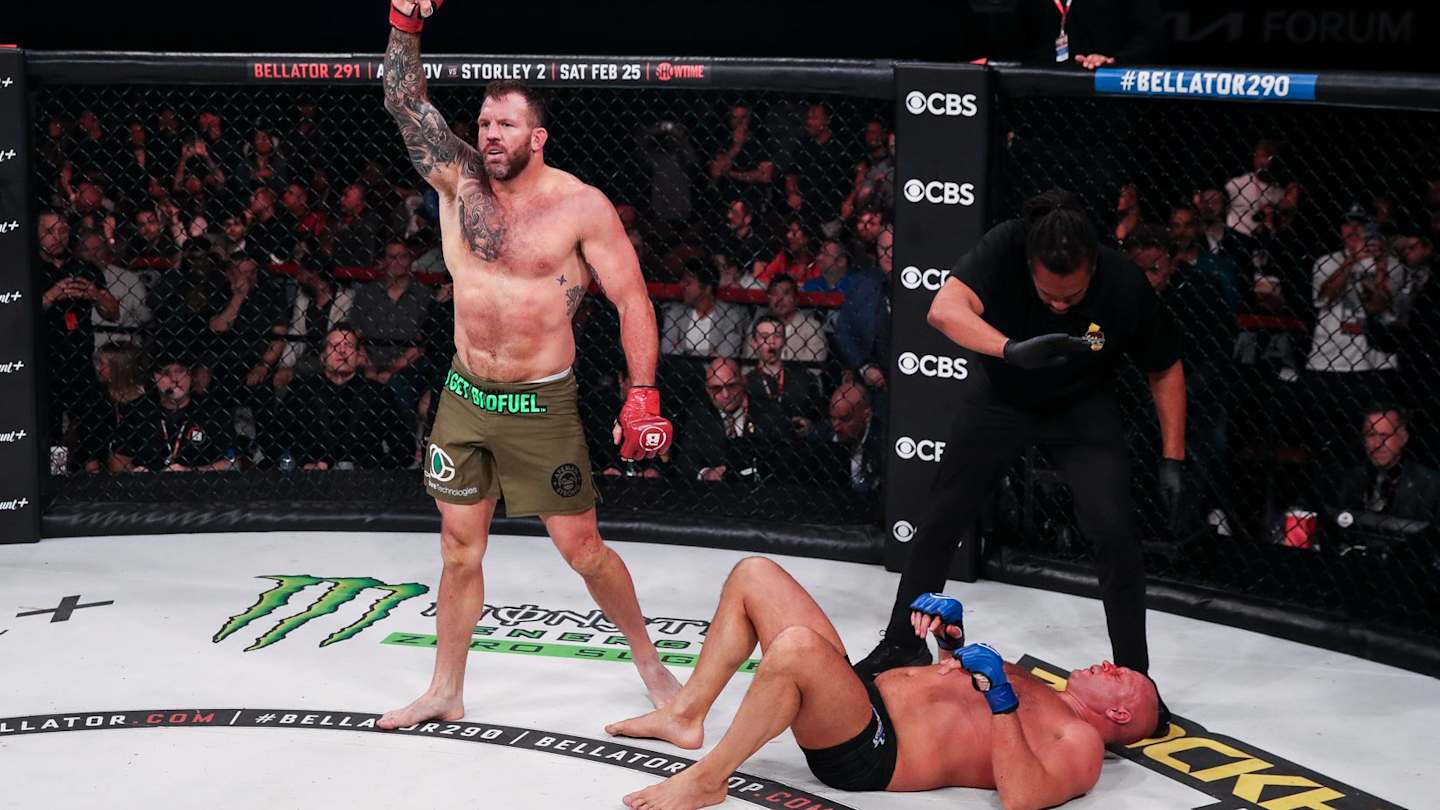 Ryan Bader Retains Heavyweight Title at Bellator 290 - Sports Illustrated