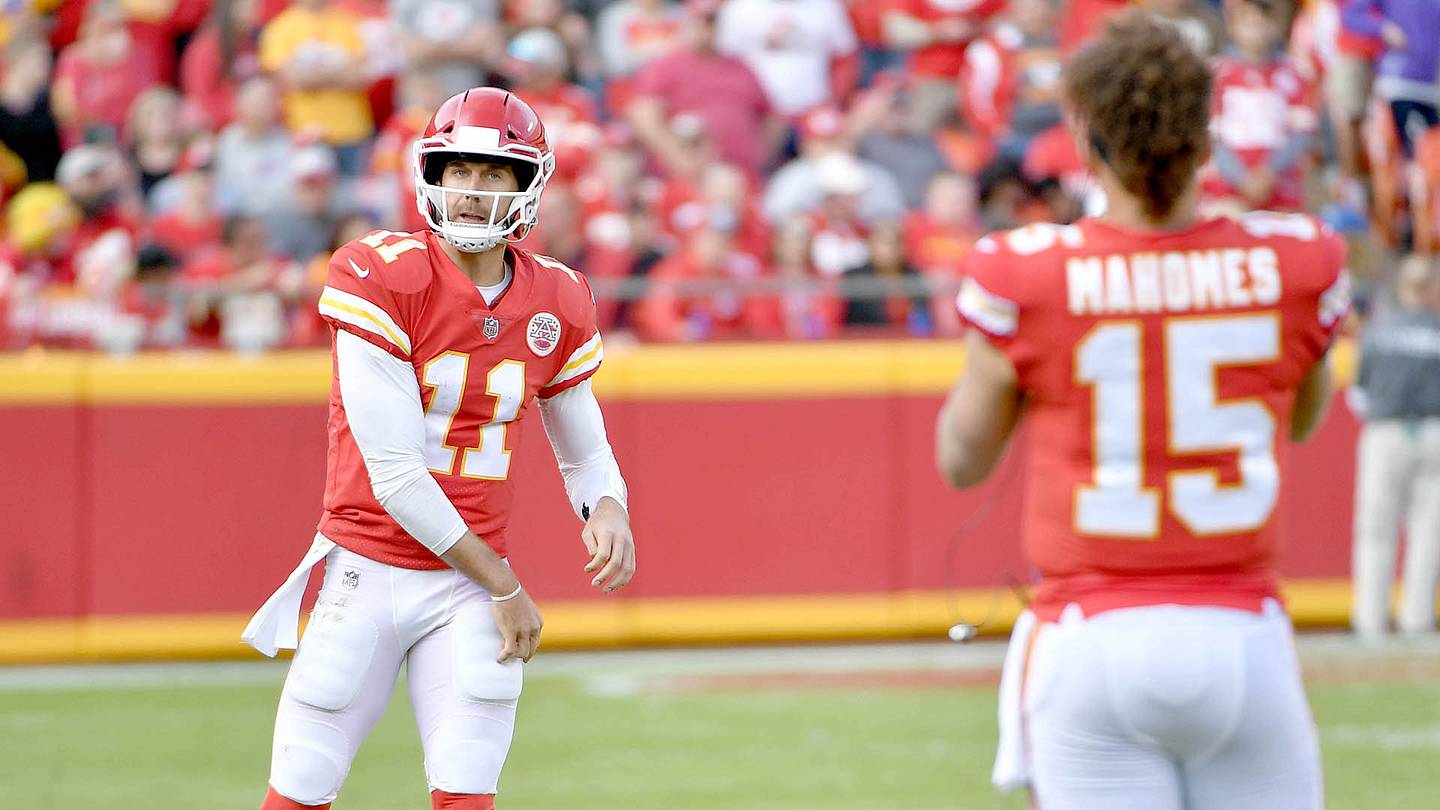 Alex Smith on the Chiefs 2017 season with rookie Mahomes and Andy Reid ...