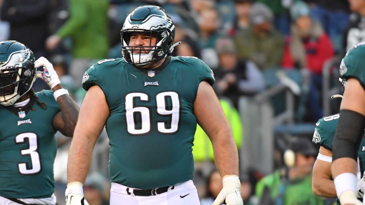 Report: Crimson Tide Product Landon Dickerson Becomes Highest-Paid ...