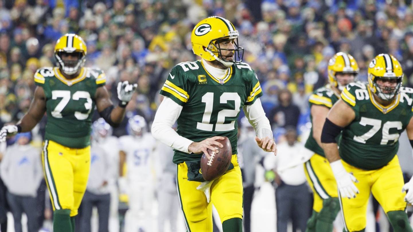 Scouts Details Declining Play of Packers QB Aaron Rodgers - Sports ...