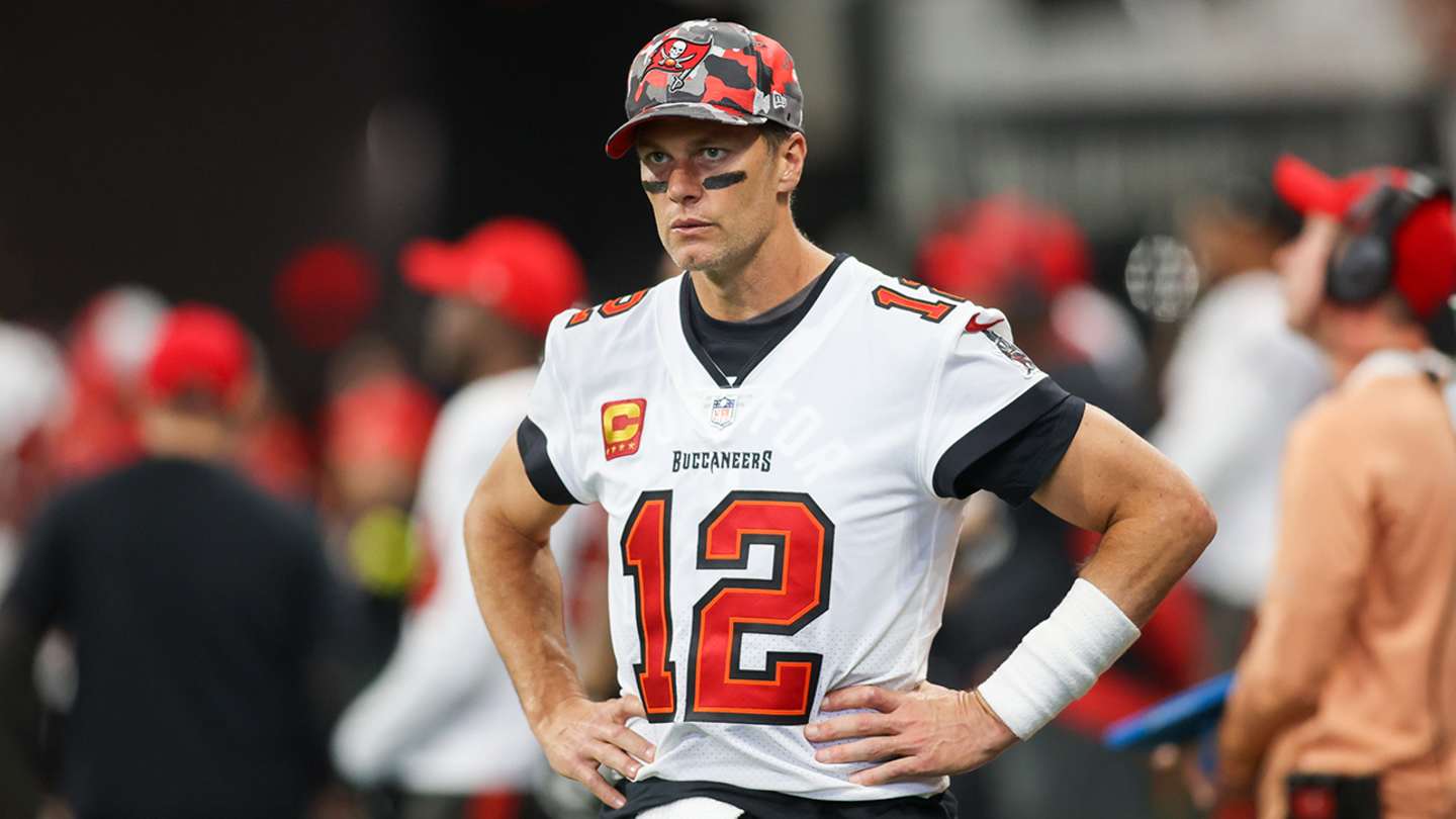 Tom Brady Addresses Controversial Call at End of Chiefs-Eagles Super ...