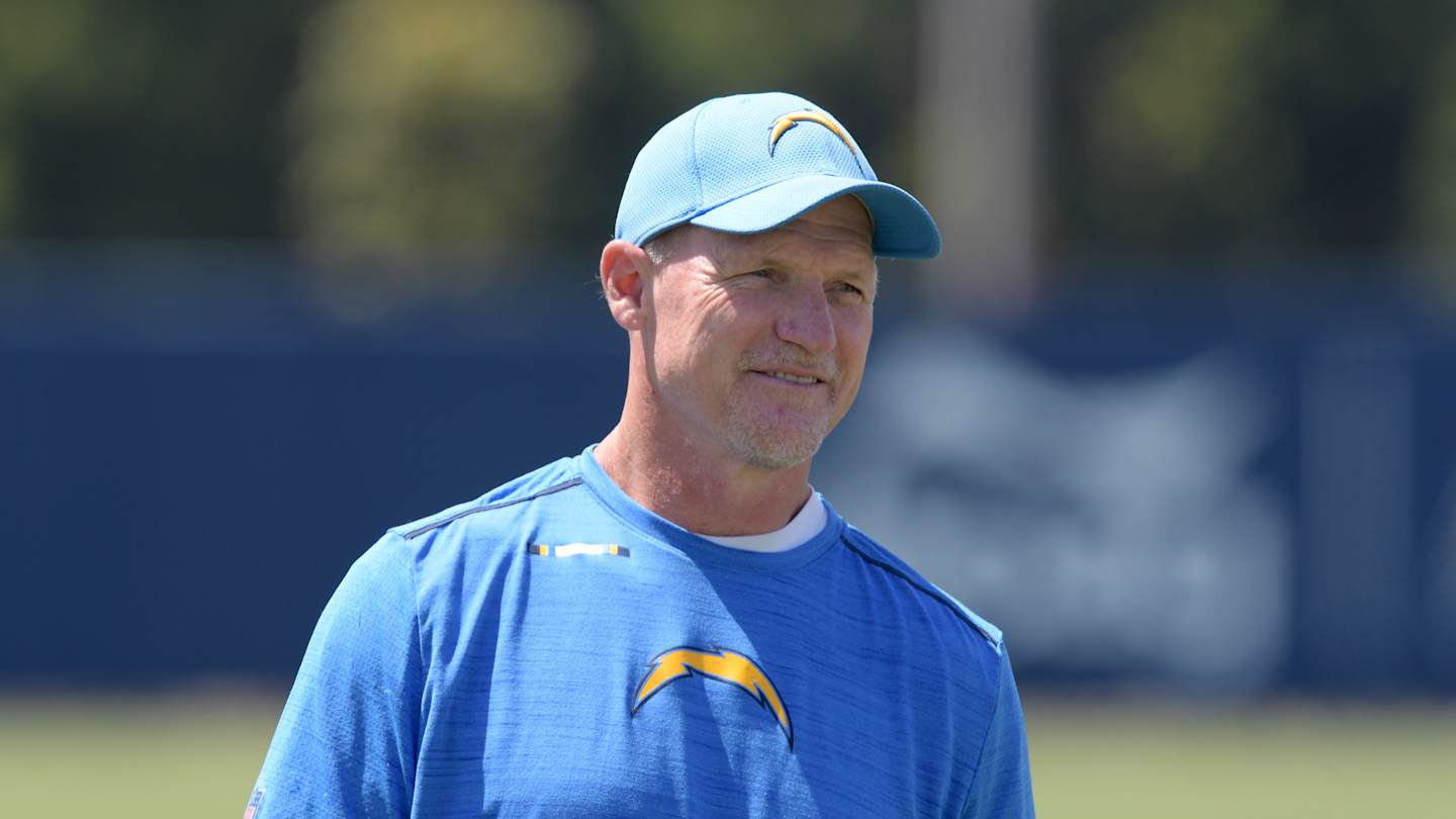 Alabama Adds Former NFL Head Coach to Staff - Sports Illustrated ...