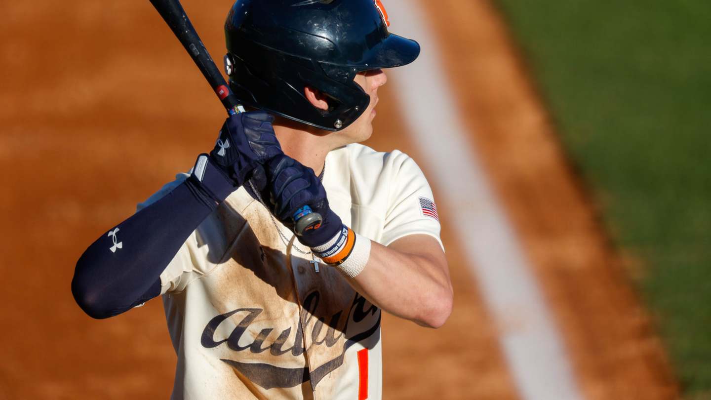 WATCH: Auburn explodes for a six-run first inning against #1 LSU ...