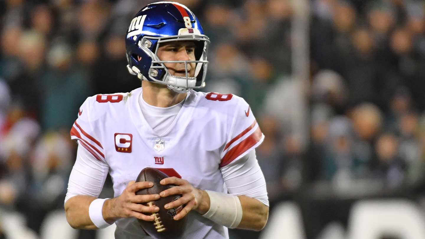 Eli Manning Has Two-Word Reaction to Daniel Jones Signing Massive ...