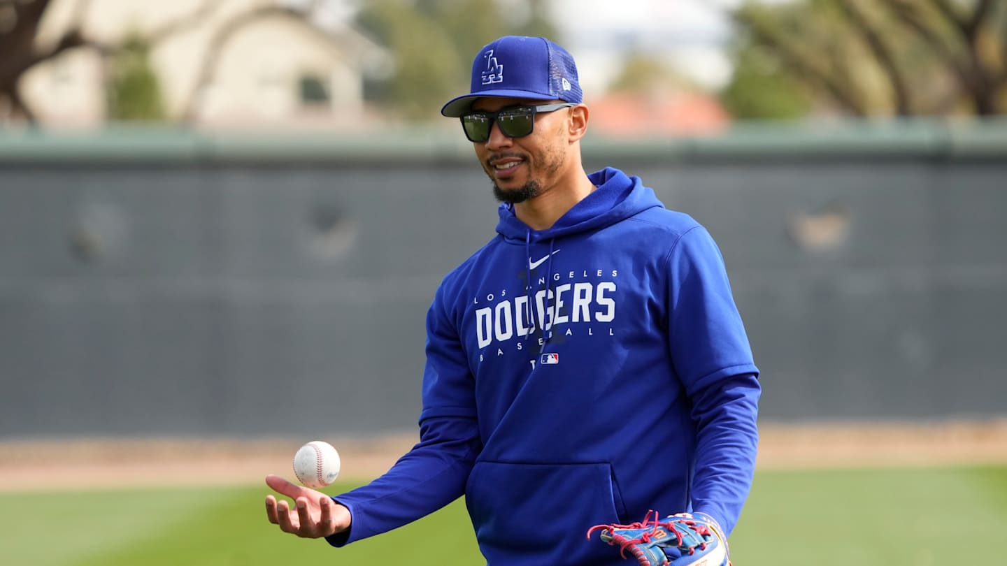 Mookie Betts Wears Air Jordan Sneakers to Spring Training - Sports ...