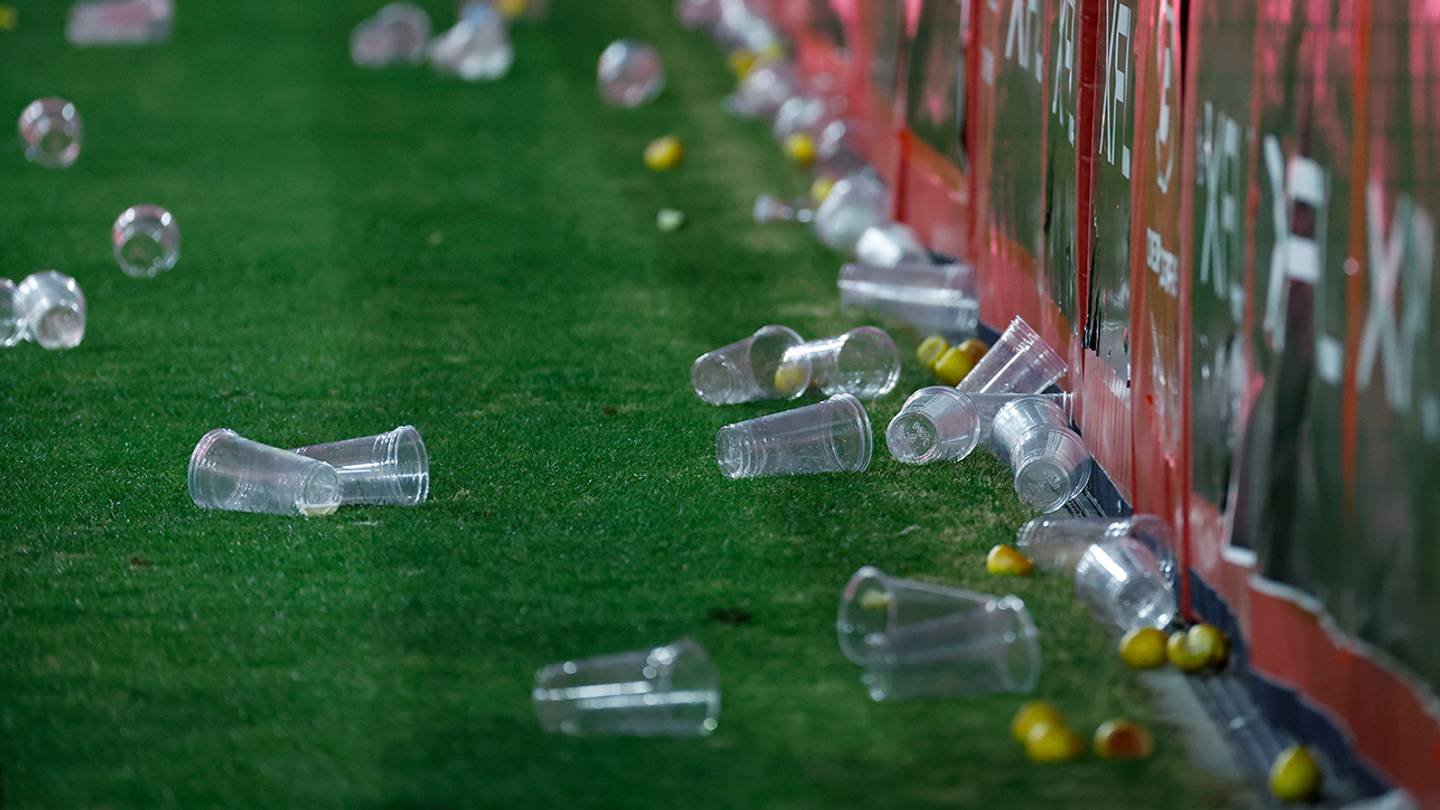 Another Enormous Beer Snake at XFL Game Goes Viral - Sports Illustrated