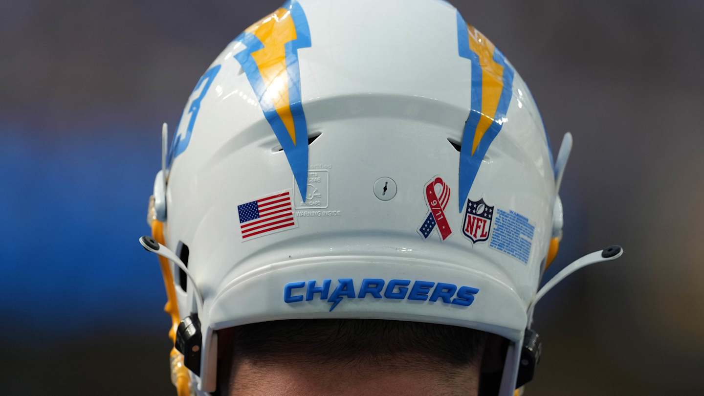 Chargers Injury Report: Knee Sprain May Force Linebacker Onto IR - Sports Illustrated Los ...