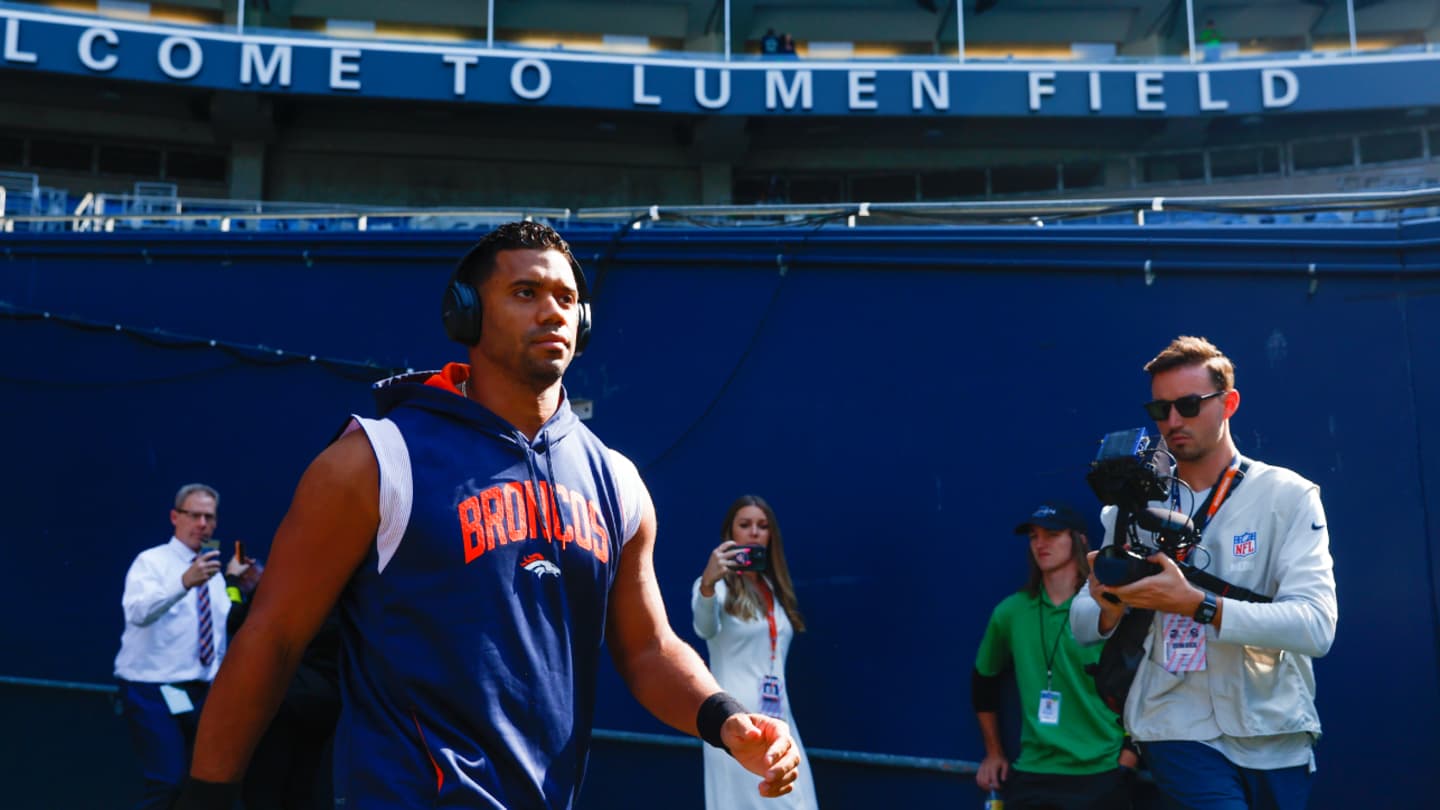 Russell Wilson Tried to Have Seahawks’ Pete Carroll, John Schneider ...