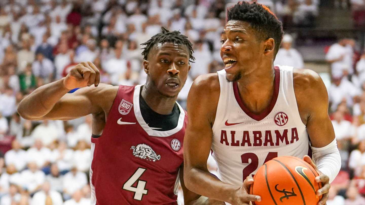 Razorback Faithful Try to Educate Alabama Basketball Fans to No Avail ...