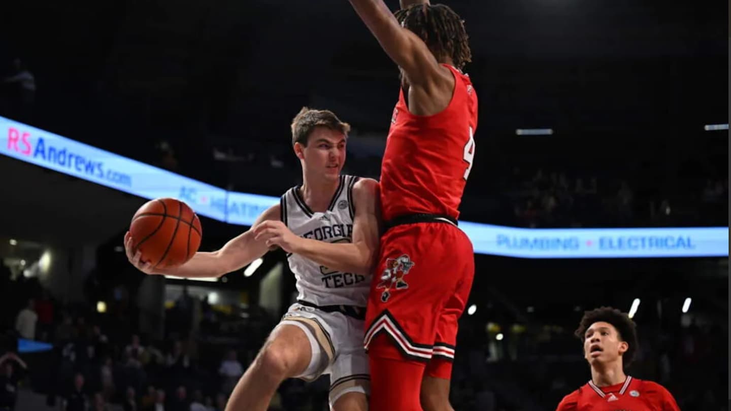 Georgia Tech Strong in Home Finale, Closes Out Louisville 83-67 ...