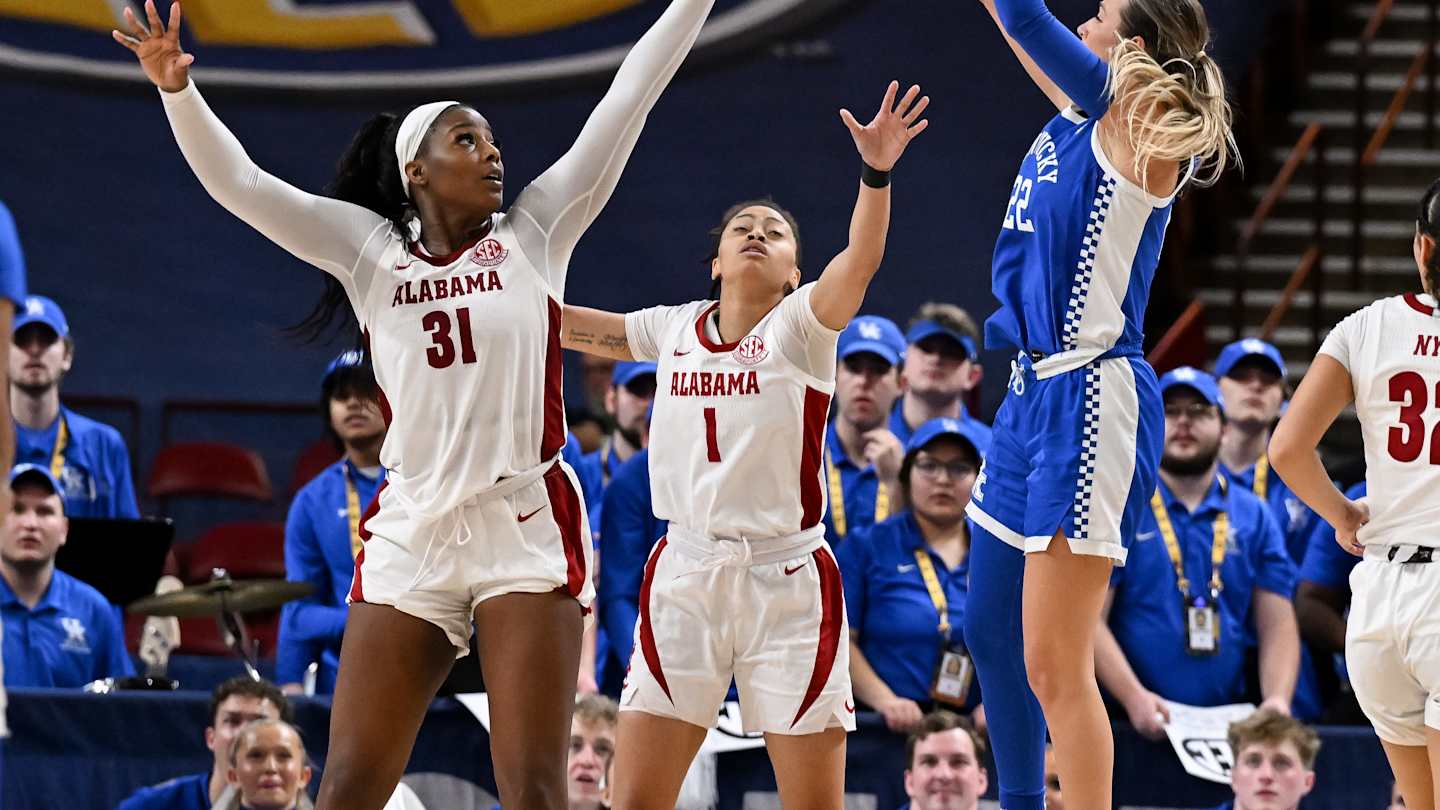 Women's Basketball Contains Robyn Benton, but Other Wildcats Get Hot ...