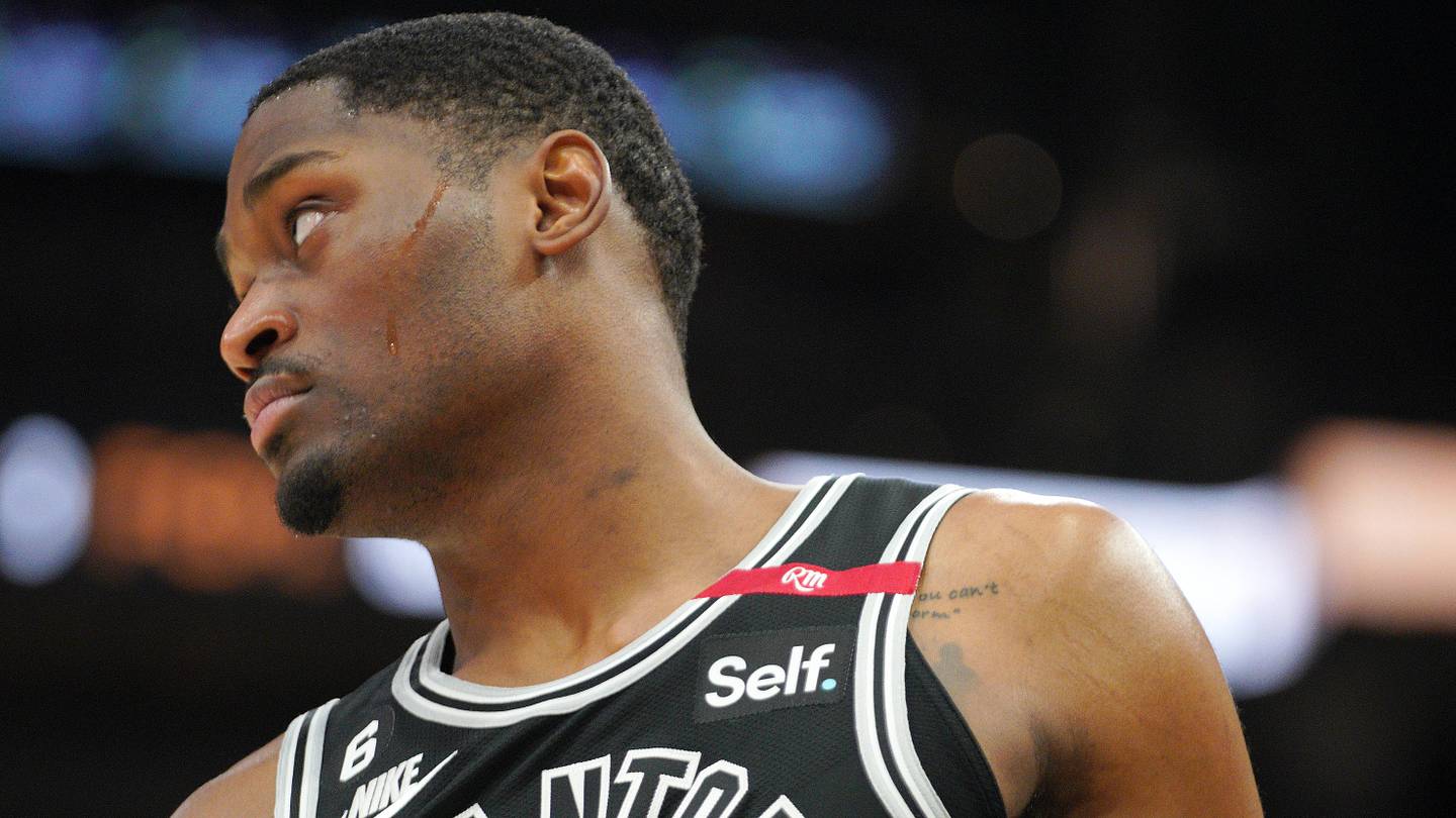 San Antonio Spurs Fall Short vs. Oklahoma City Thunder - Sports ...