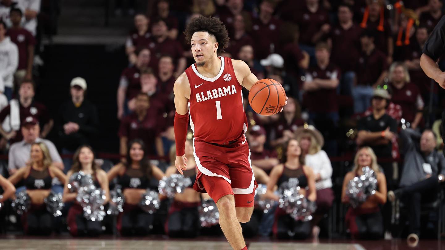 Mark Sears Leads No. 17 Alabama Basketball to 99-91 Victory Over Oregon ...