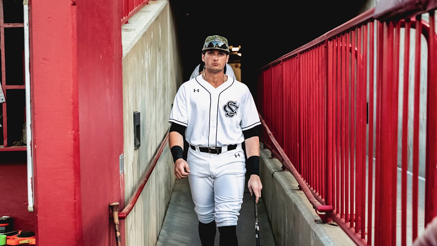 South Carolina Baseball Earns Regional Title Round Birth With Win Over ...
