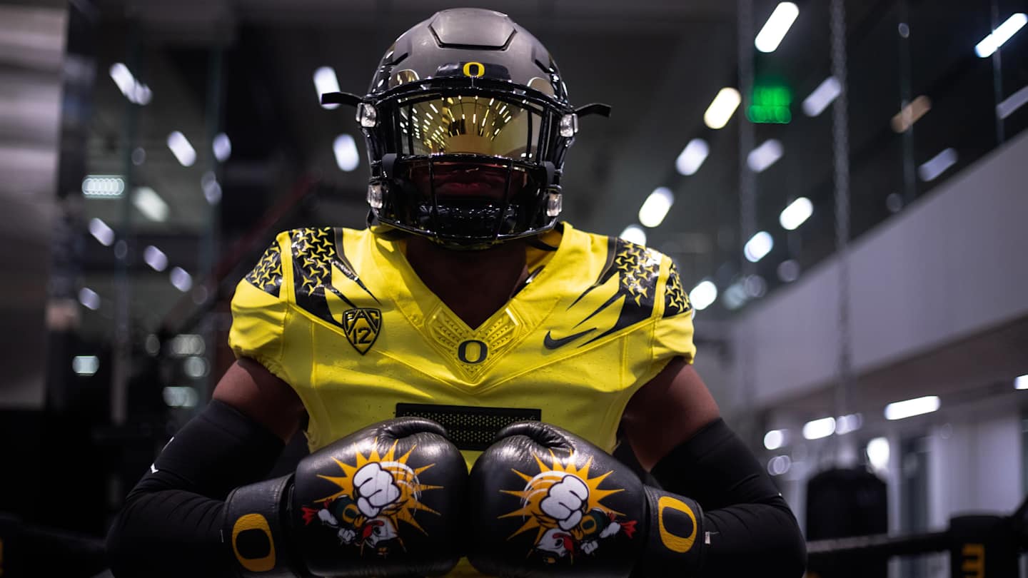 Oregon Recruiting: Dylan Williams Commits to Oregon Ducks Football ...