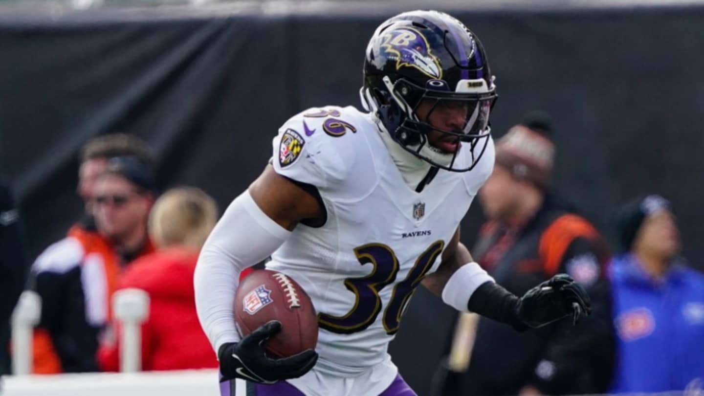 Baltimore Ravens BREAKING: ‘Phenomenal' Chuck Clark Traded to Jets ...