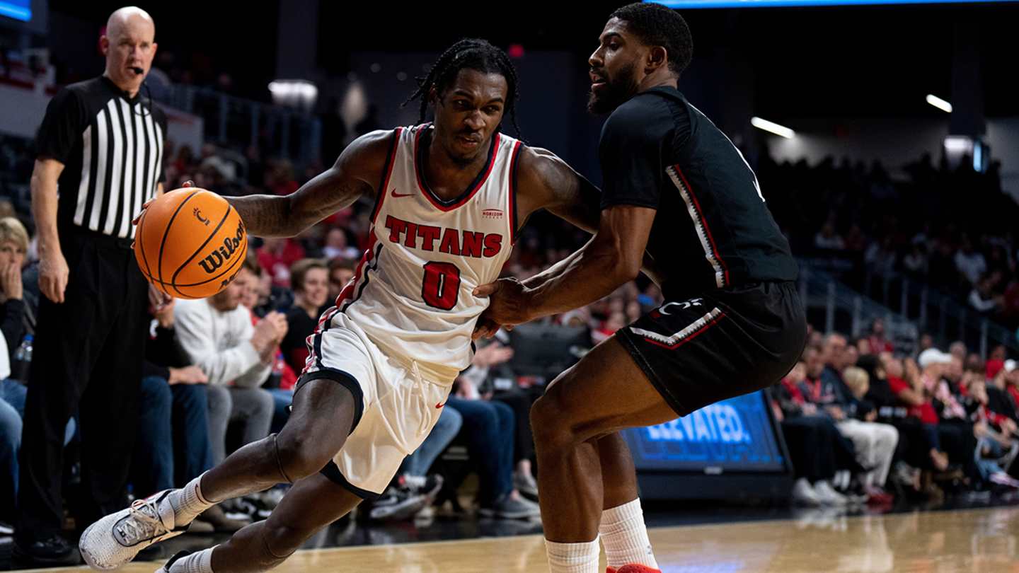 Detroit's Antoine Davis Falls Shy of Pete Maravich's All-Time Scoring Mark - Sports Illustrated