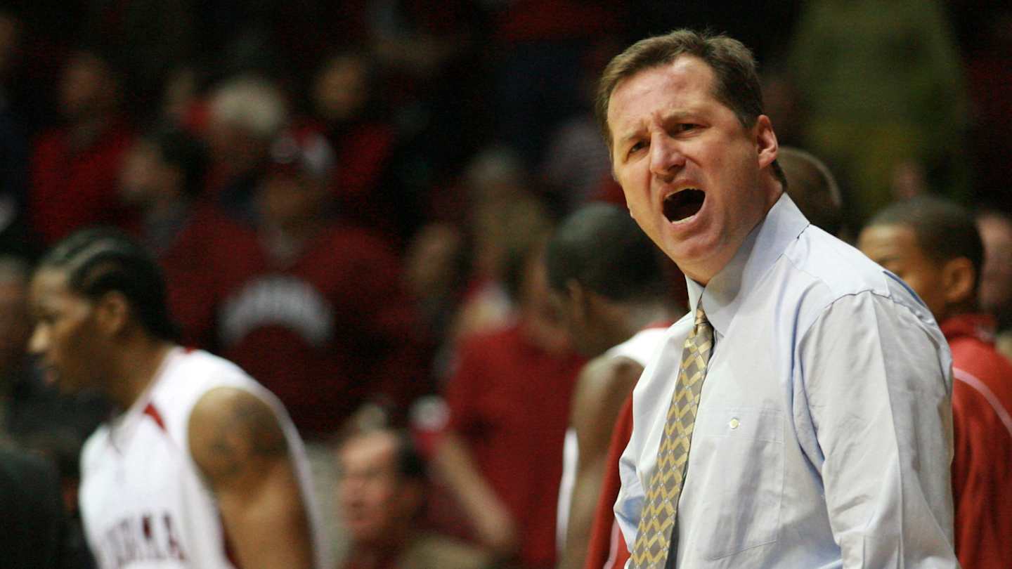 Chasing History: How This Year's Alabama Team Compares to the Elite ...