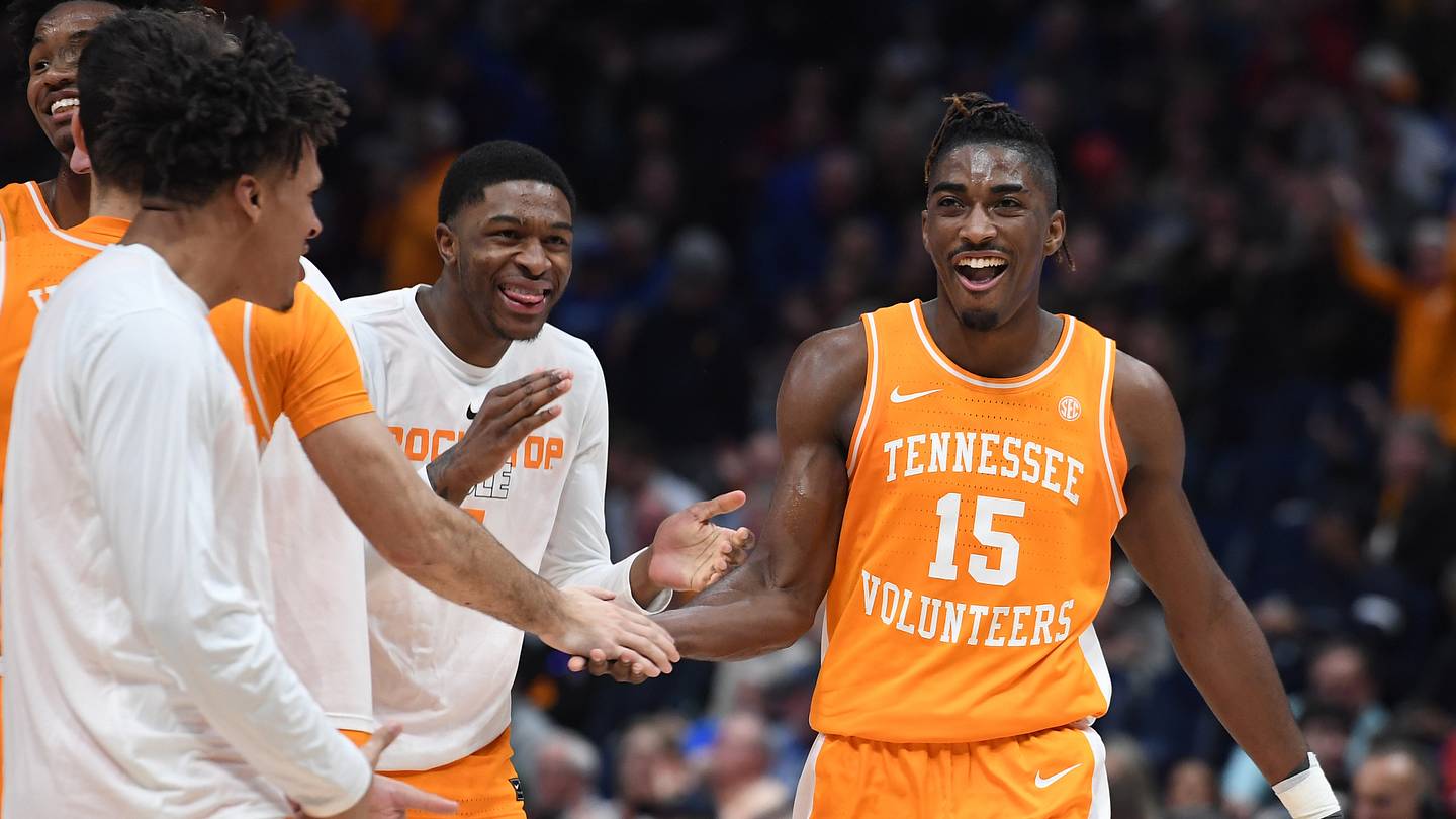 Jahmai Mashack Steps Into Bigger Defensive Role With Tennessee ...