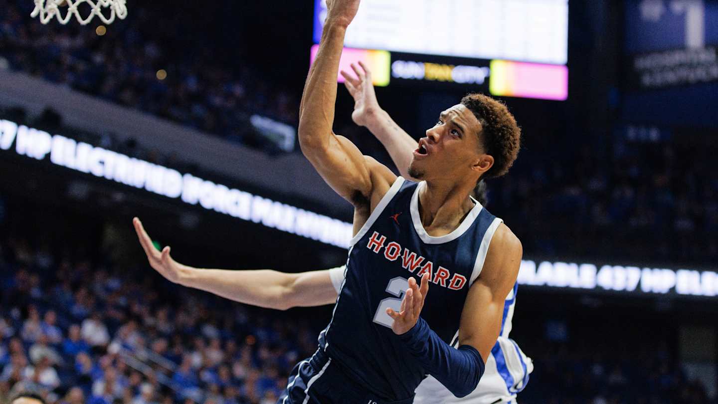 Player Ratings to the Theme of Famous Howards - Blue Wings Rising