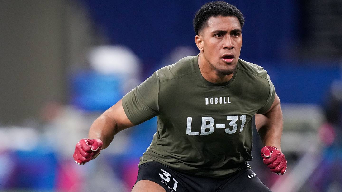 Dolphins Potential Draft Target: LB Henry To'oto'o - Sports Illustrated ...
