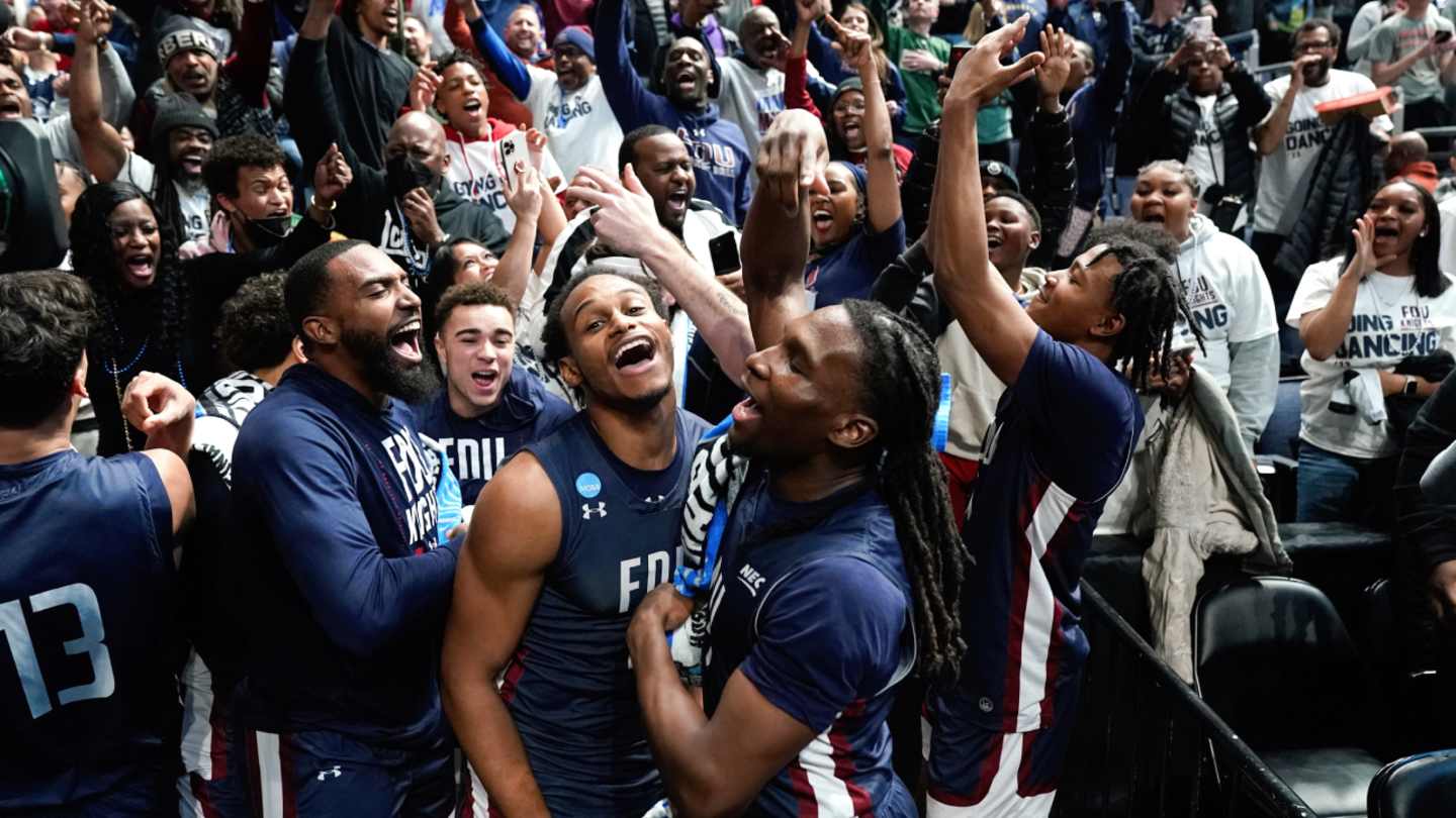 Zero Men’s NCAA Tournament Perfect Brackets Remain After Fairleigh ...