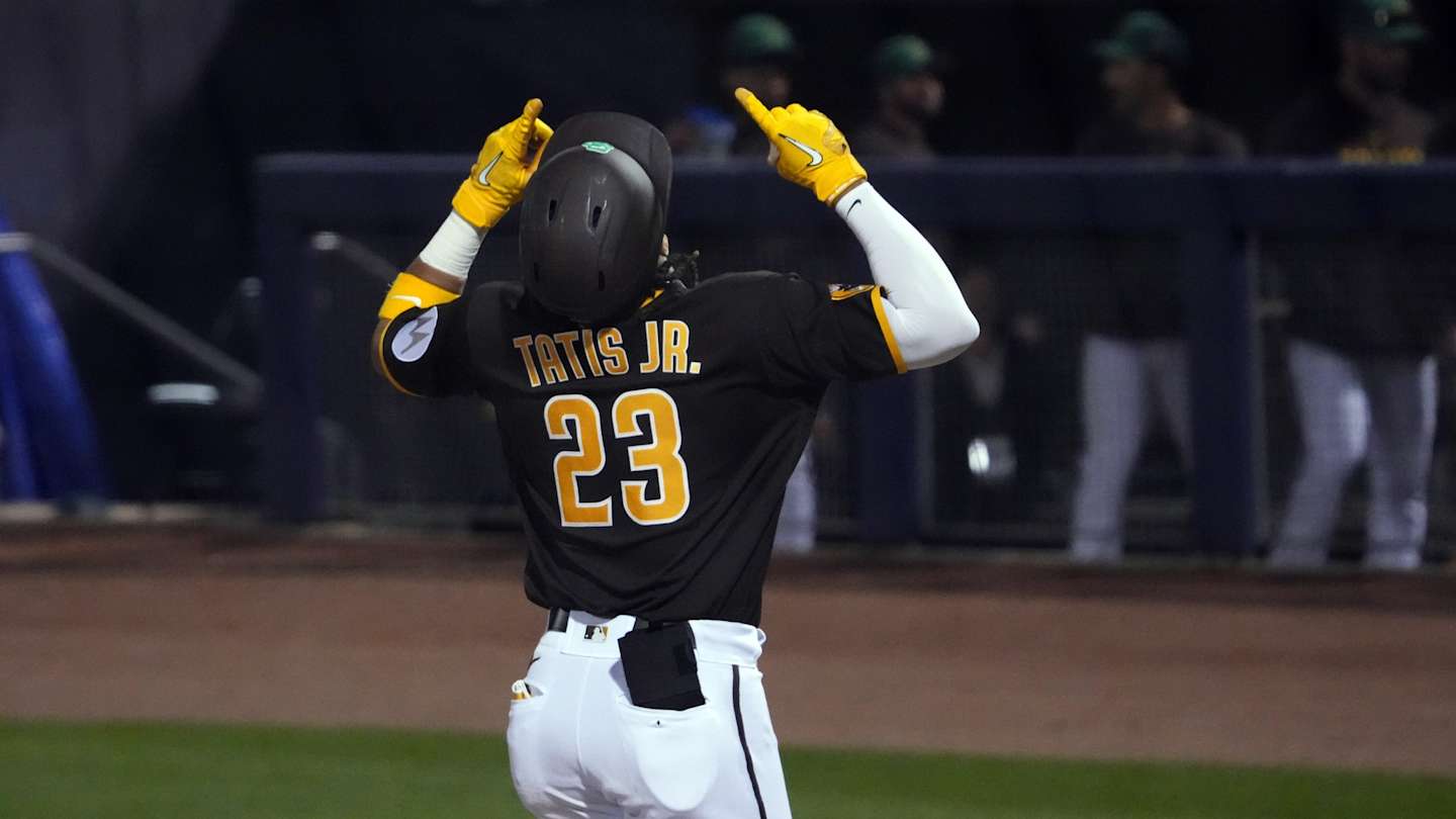 Padres News: Watch Fernando Tatis Jr. Hit 1st Cactus League Home Run ...
