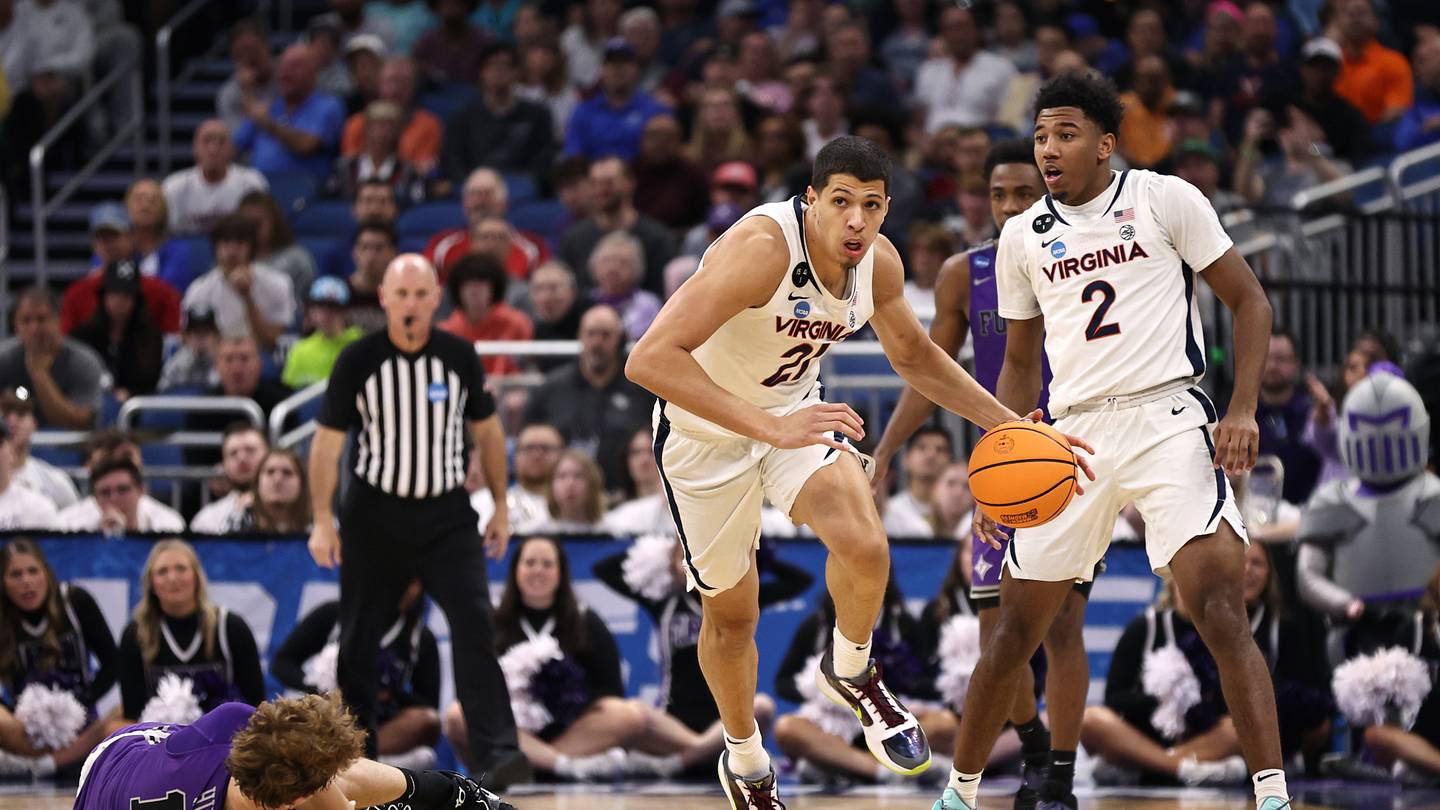 Kadin Shedrick Plays "Good, Tough Basketball" at End of Frustrating ...