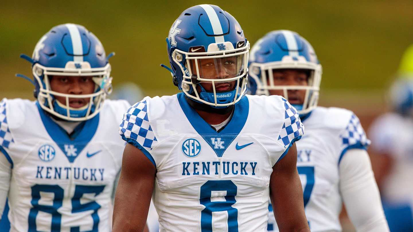 Spring Practice Notebook: Devin Leary Under Center, Special Teams ...