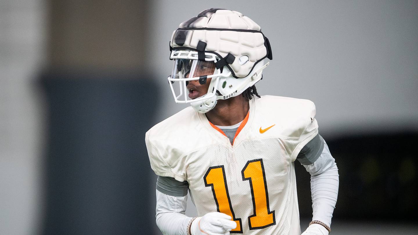 Dont'e Thornton Impacts Tennessee Football - Sports Illustrated ...