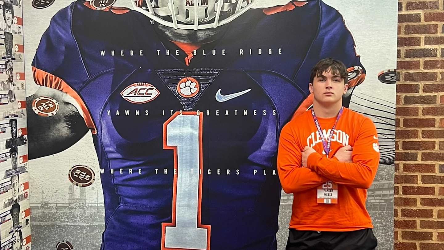 Parker Meese Visiting Tennessee Football - Sports Illustrated Tennessee ...