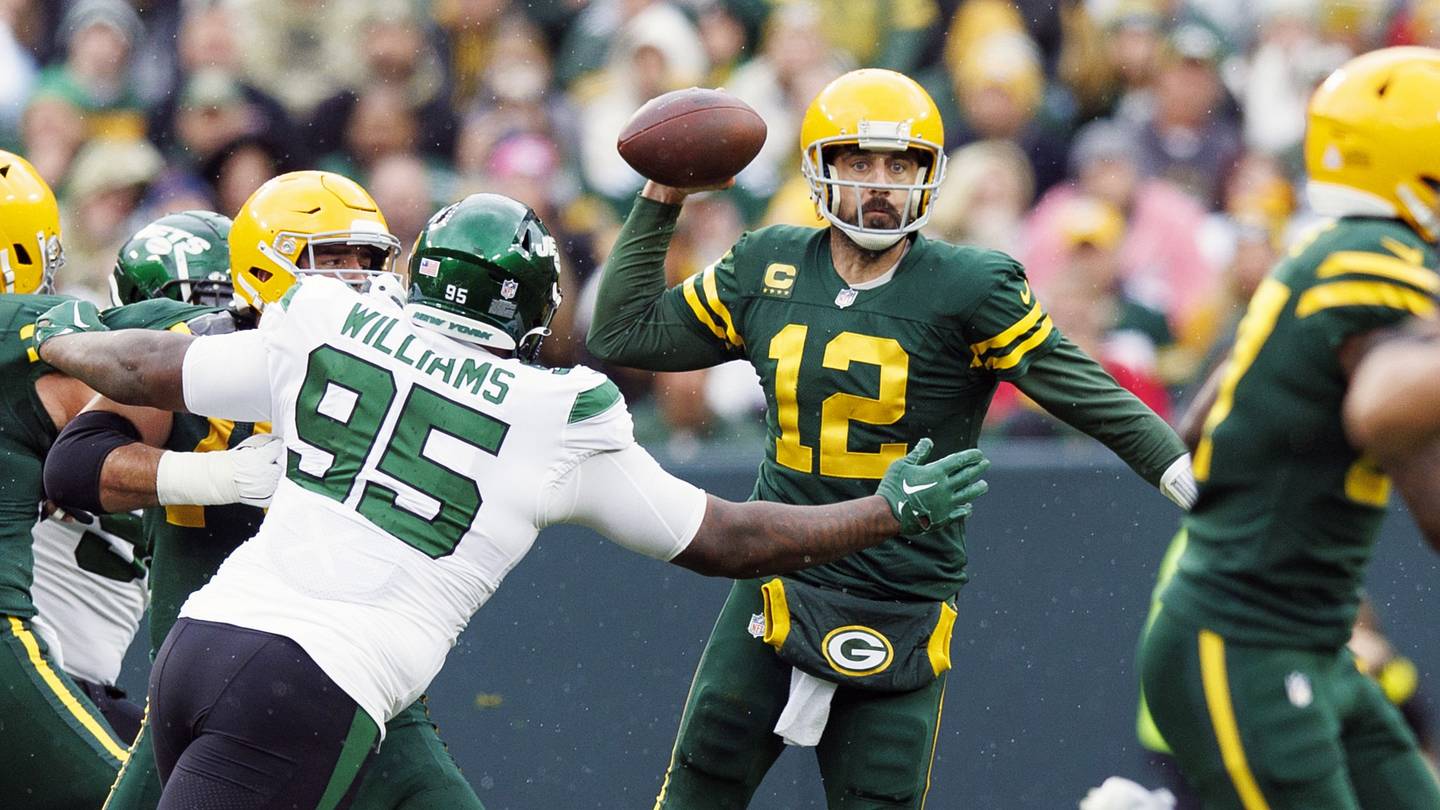 Report: Packers, Jets Getting Closer to Aaron Rodgers Trade - Sports ...