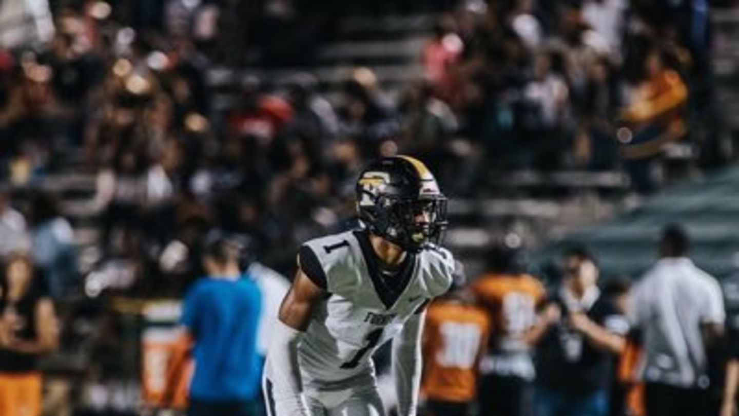 Two 4-Star Football Recruits Set Upcoming Commitment Dates - Sports ...