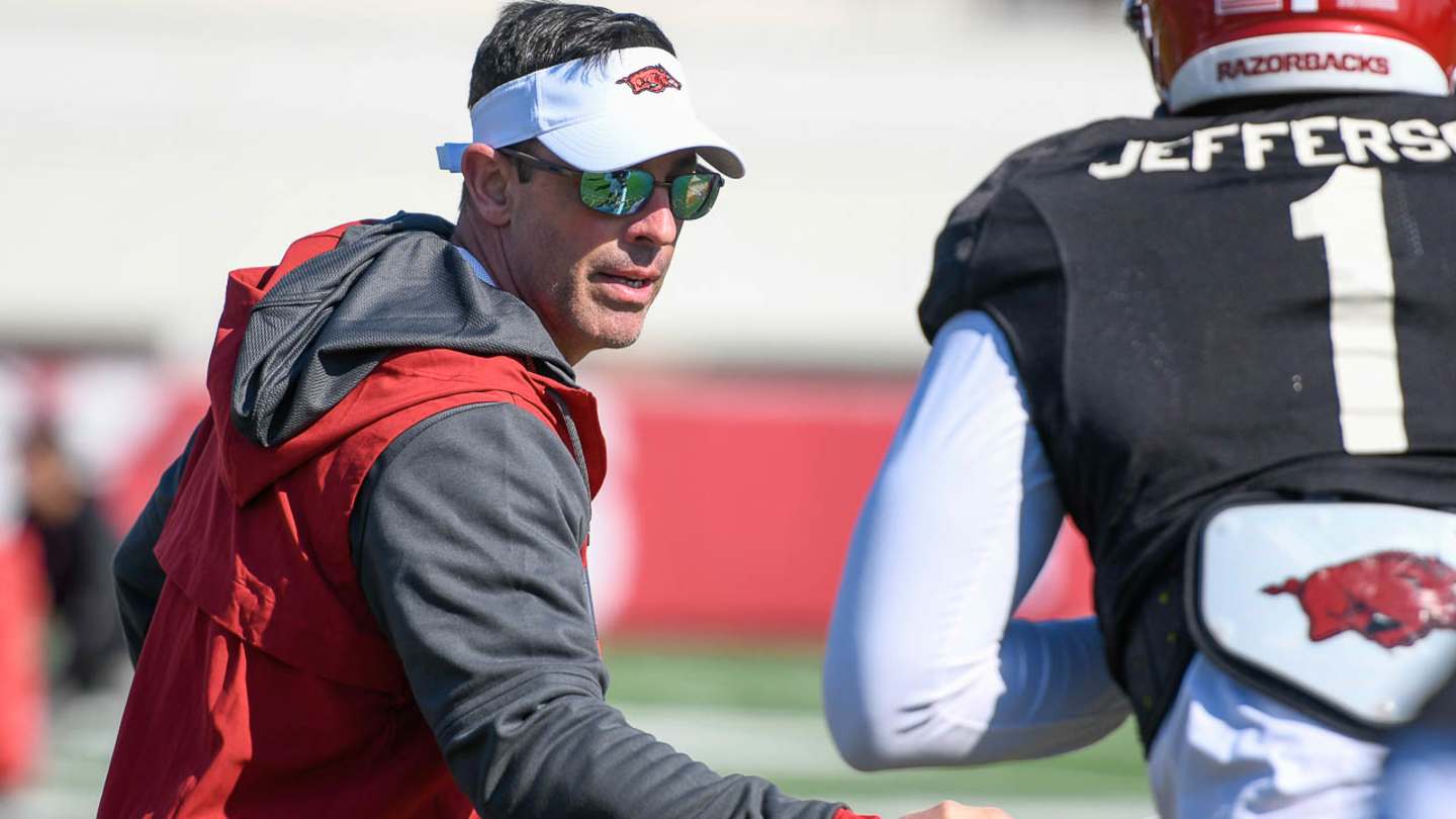 Razorbacks' coaching staff key to land Grayson Wilson for 2025 class ...